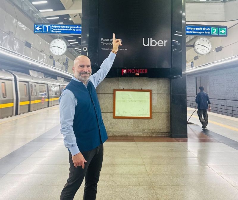 Uber CEO Dara Khosrowshahi rides Delhi Metro, calls it 'fast ...