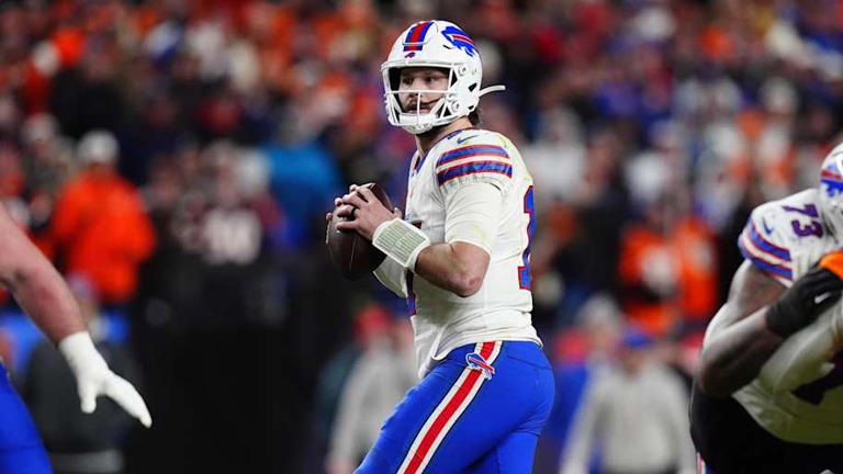 Netflix Announces ‘Quarterback’ Season 3 Cast—Here's Four QBs the Show ...