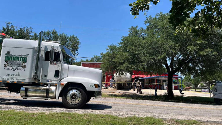 One dead after semi truck crashes through Belton store