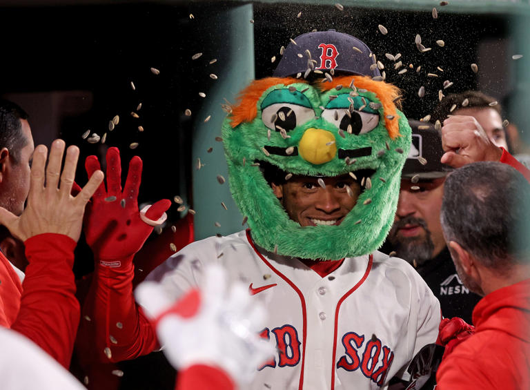 Red Sox homer twice, get gem from Sonny Gray to beat Phillies