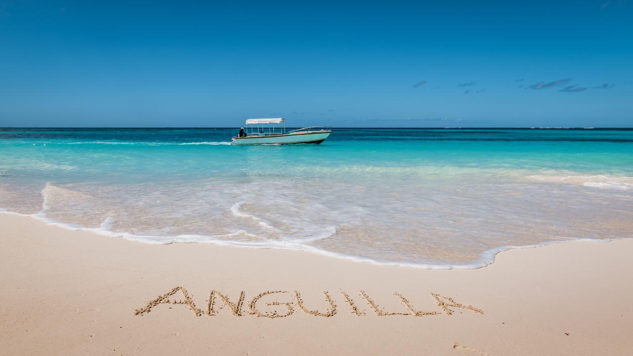 15 Caribbean islands known for their beaches and tropical climate