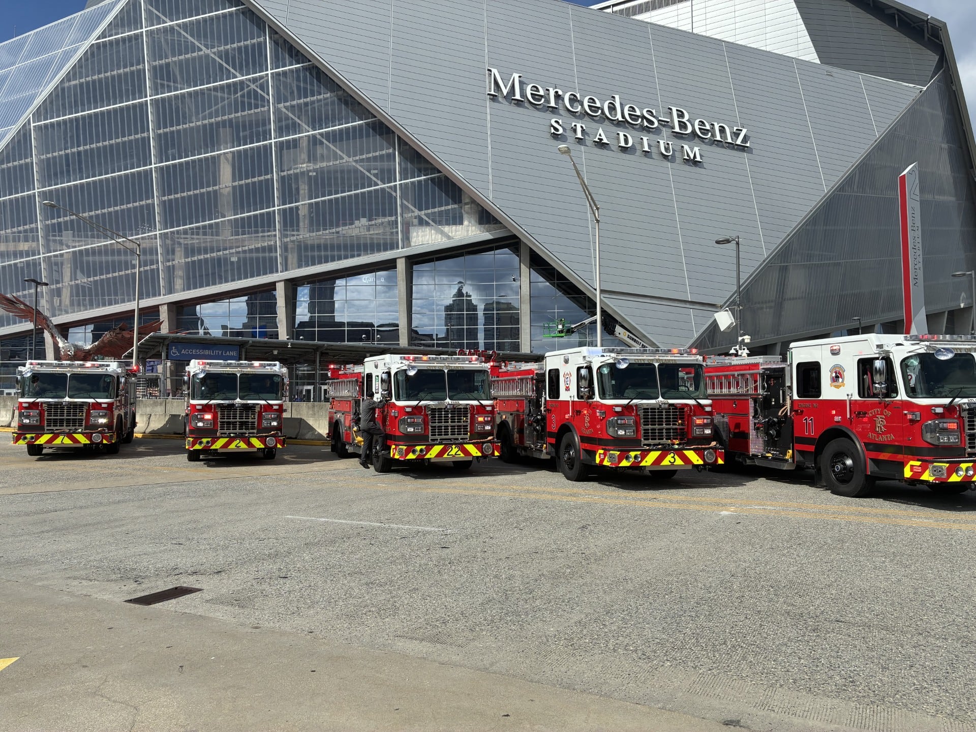 5 new engines arrive for Atlanta Fire Rescue to help with equipment needs