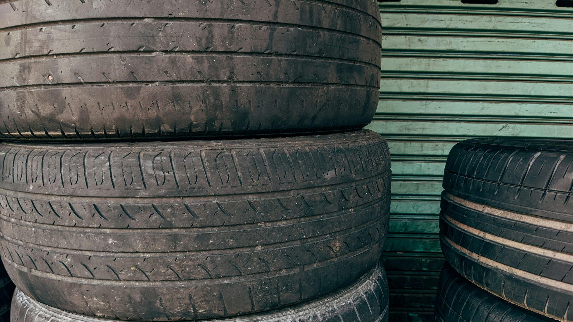 20 car problems people create by trying to save money