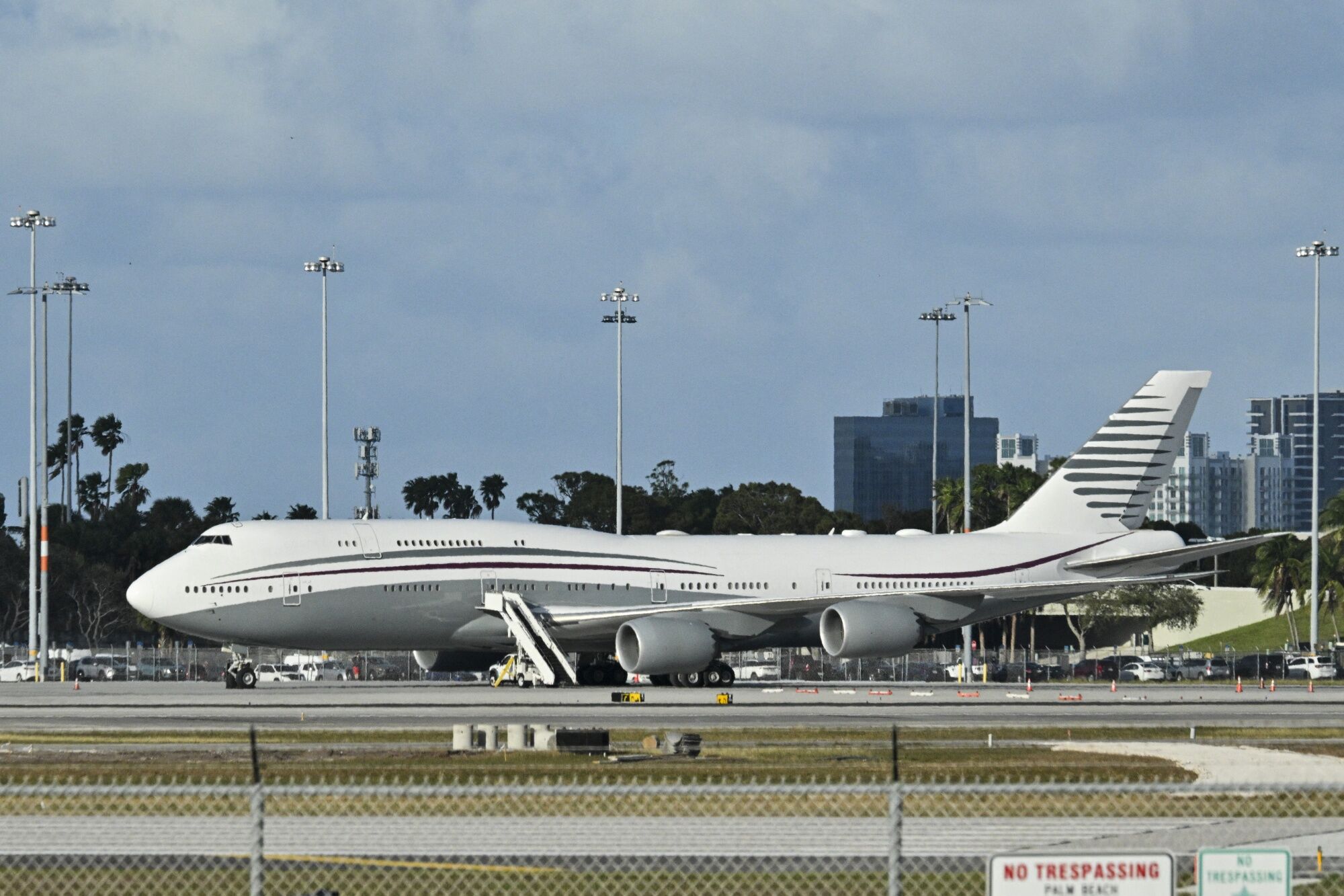 Air Force affirms $400 million cost estimate for jet from Qatar