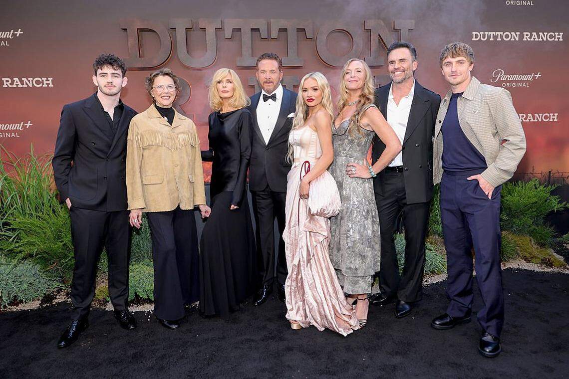 See photos of Beth, Rip, Martha Stewart and more at 'Dutton Ranch' premiere