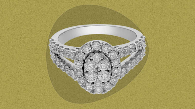 Get this stunning 1.45 carat lab-grown diamond ring for under $400