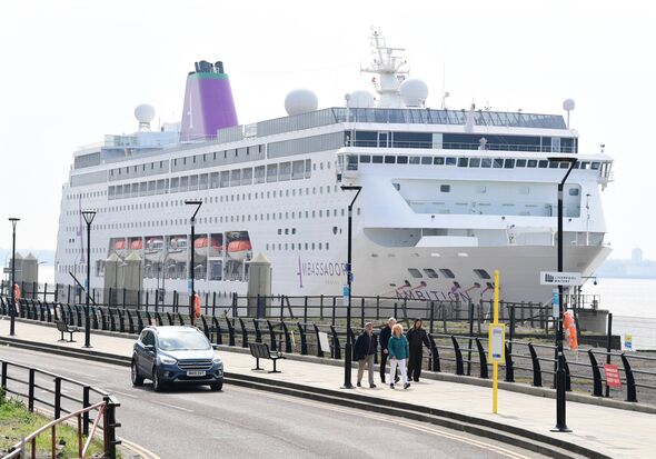 Mystery illness strikes British cruise ship - more than 1,700 now ...