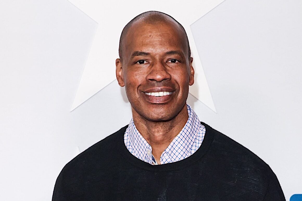 NBA legend and LGBTQ+ pioneer Jason Collins dies at 47 following eight ...