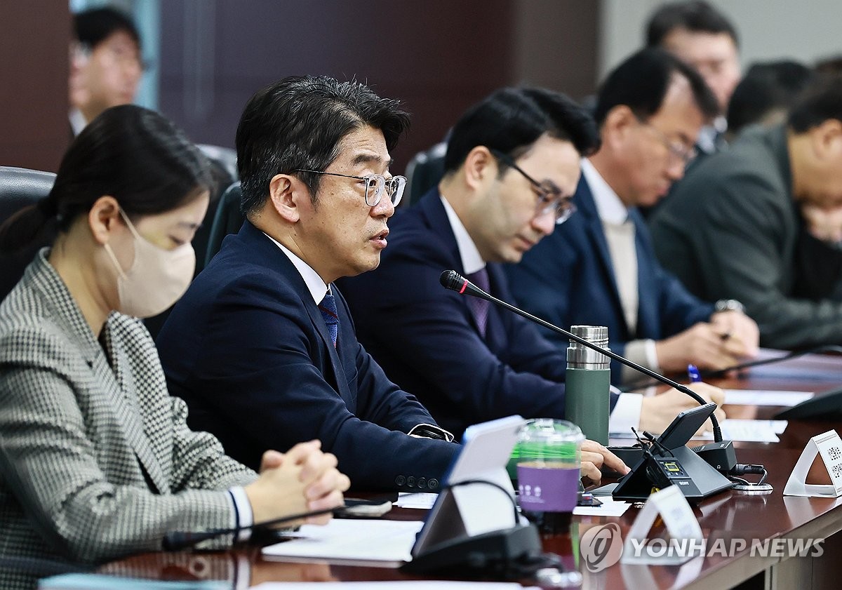 Over 96 pct of gas stations freeze gasoline prices under price cap ...