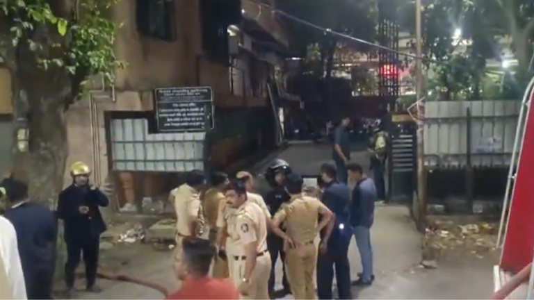 Bomb like object, with a timer & circuit, found in Pune hospital