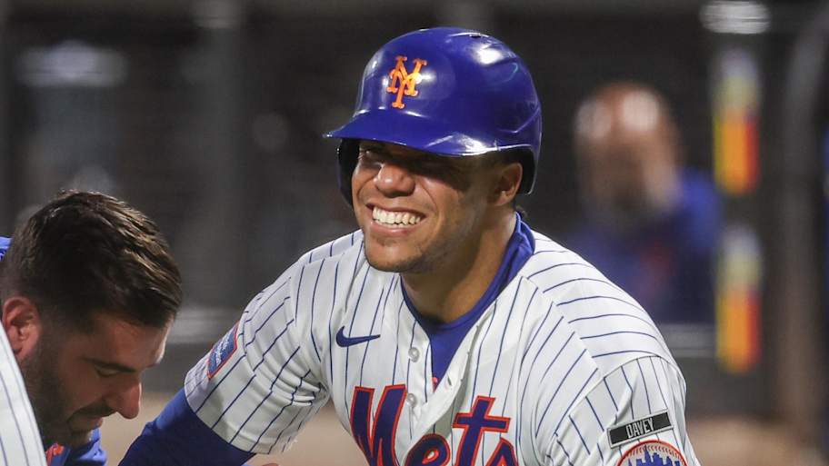 Juan Soto's exit after fouling ball off ankle sends Mets fans into tailspin