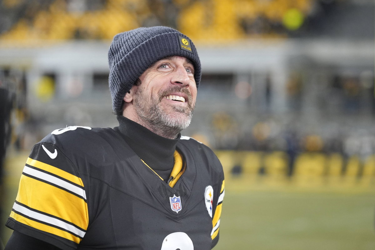 Ranking the top 20 QBs of all time by pass completion