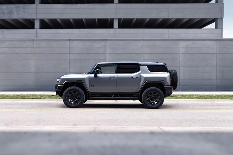 2026 GMC Hummer EV SUV towing capacity: Up to 10,000 pounds depending ...