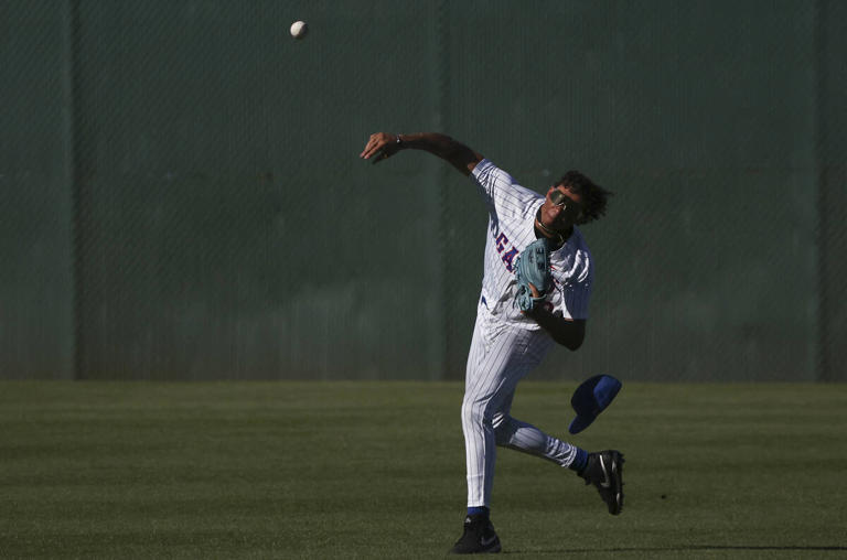 Division I WR helps Bishop Gorman baseball return to state tournament