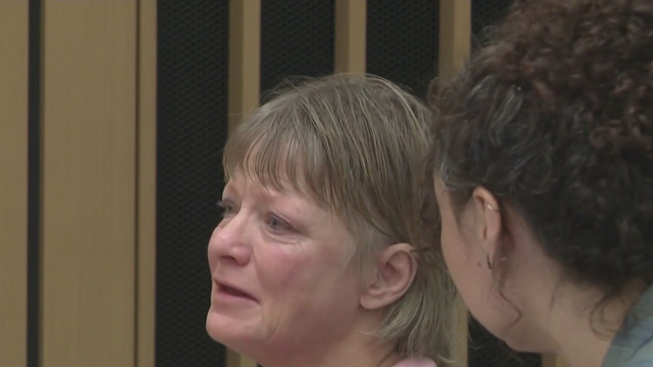 Woman who started Elephants Deli fire will go to prison