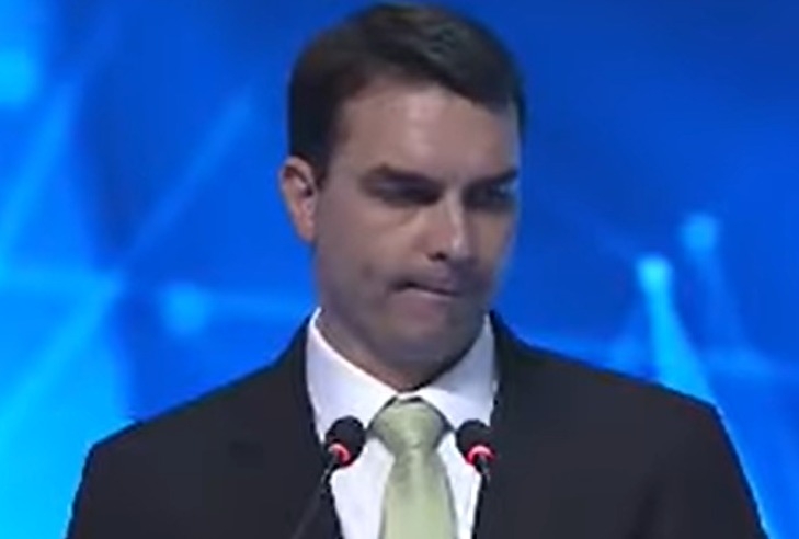 Produtora de “Dark Horse” desmente Flávio Bolsonaro e nega ter recebido ...