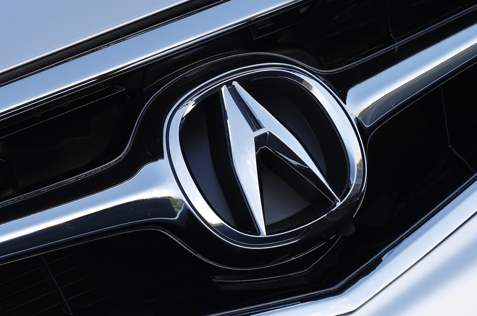 De betekenissen achter de logo’s van je favoriete auto's
