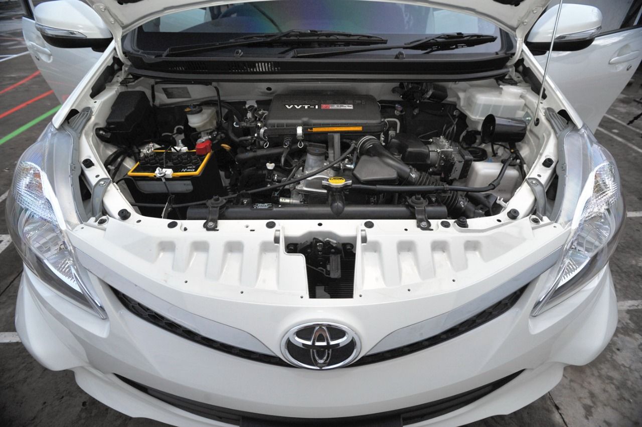 Daftar harga mobil bekas Toyota Avanza 2013, Veloz matik menggiurkan
