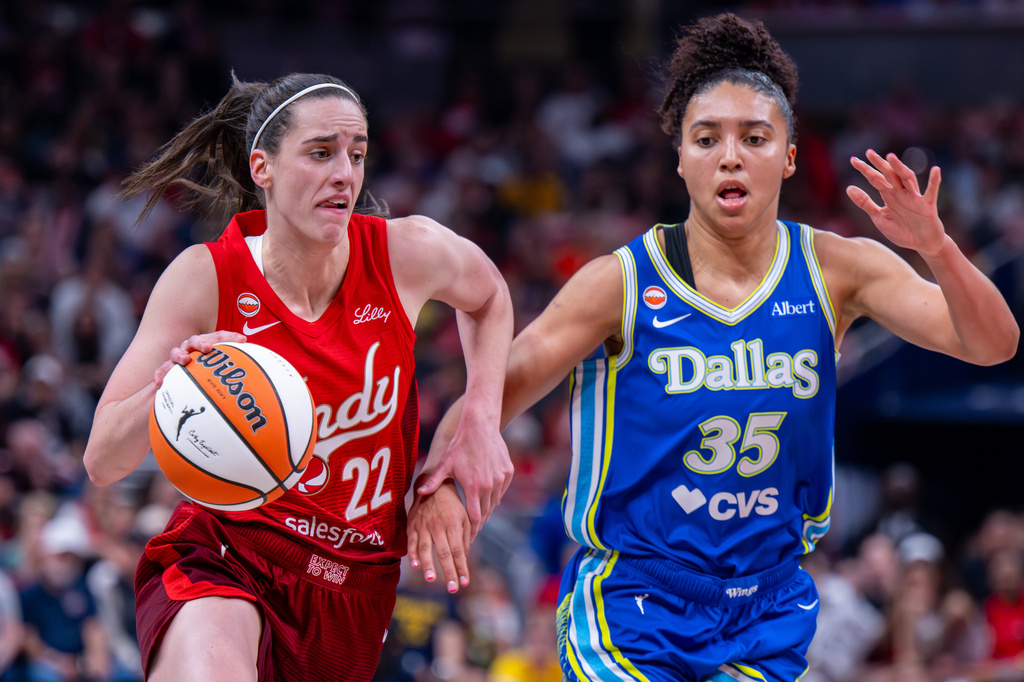 Clark-Bueckers matchup averages 2.49M, 2nd most-watched WNBA regular ...