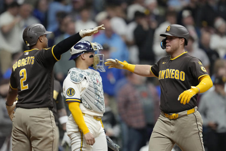 Gavin Sheets' ninth-inning homer secures improbable win over Brewers