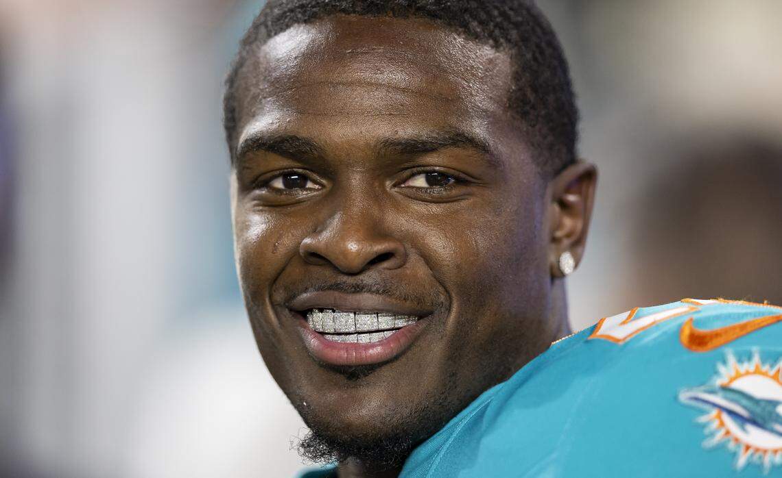 Dolphins, RB De'Von Achane agree to four-year, $68 million extension