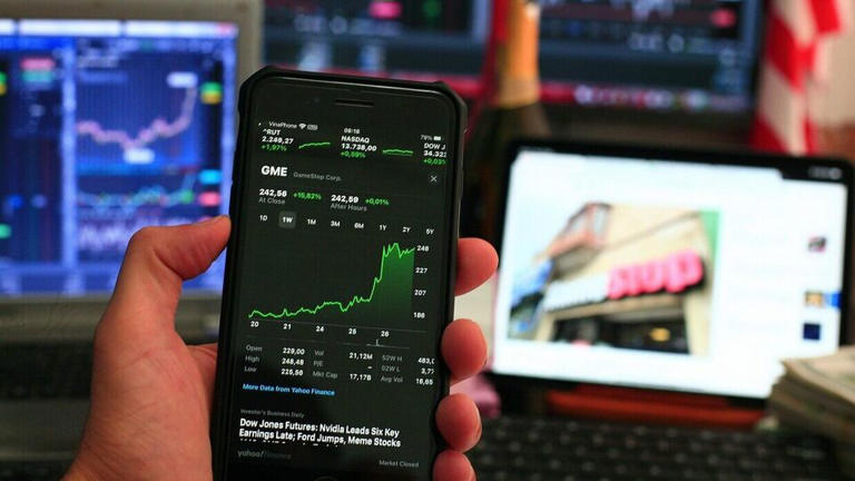 This small-cap chemical stock rallies 20% after strong Q4 results. Do ...