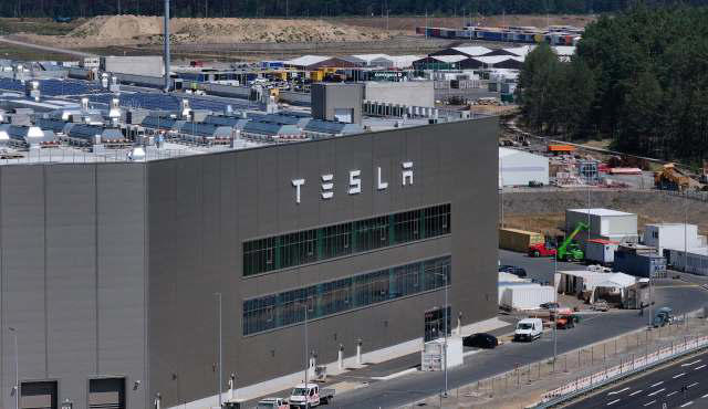 Tesla pours nearly $250 million into Berlin Gigafactory as battery ...