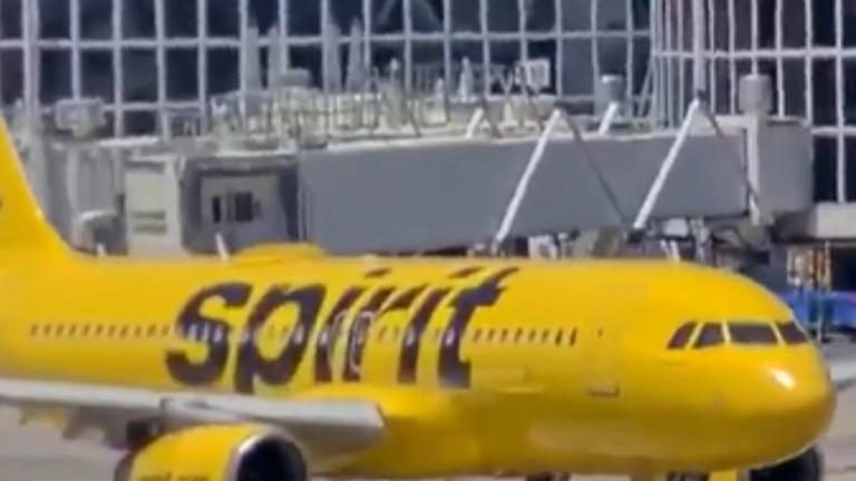 Spirit Airlines planes leaving Las Vegas as company ceases operations