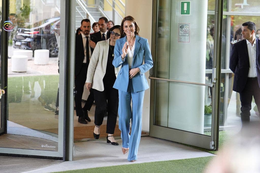 Did Princess Kate suffer the same faux pas Queen Camilla did 2 weeks ago?