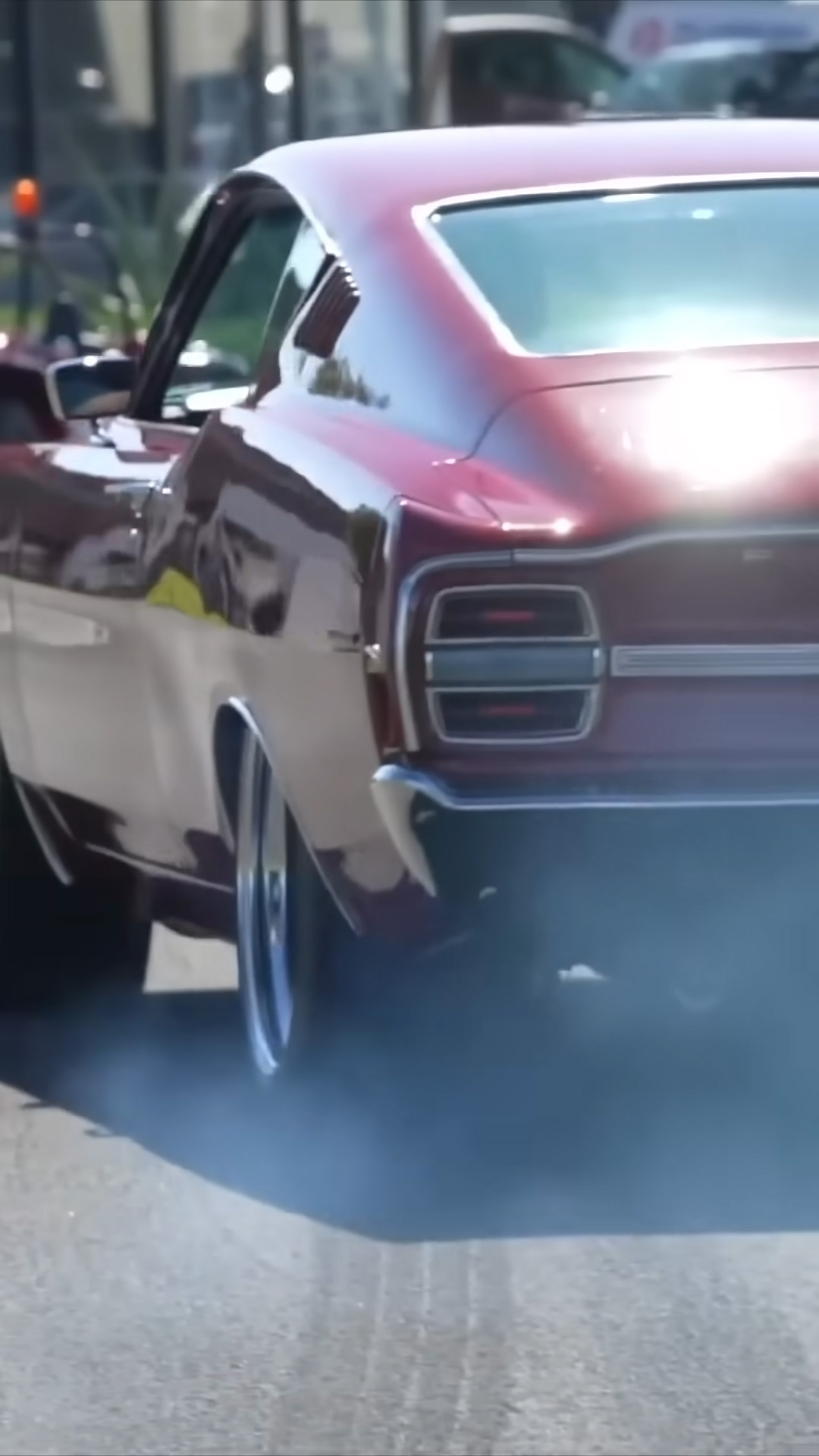 Insane 427 stroker Ford Torino burnout and acceleration