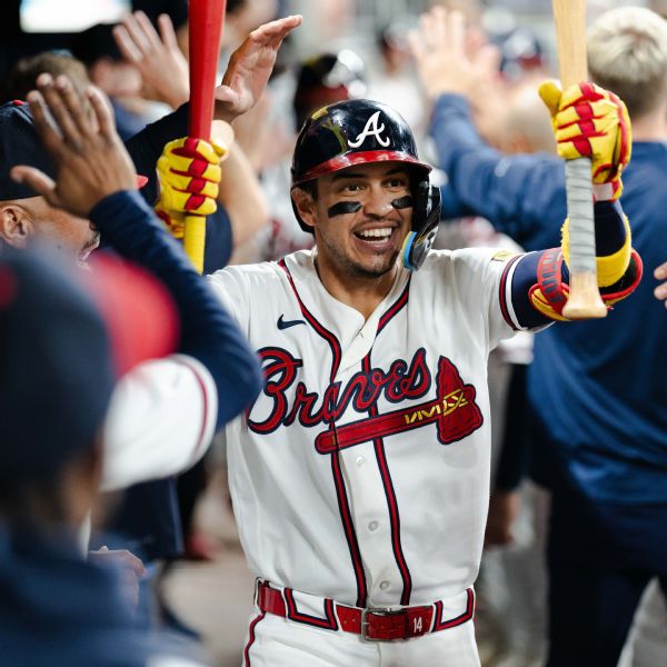 Well-rounded Braves rally past Cubs, move to MLB-best 30-13