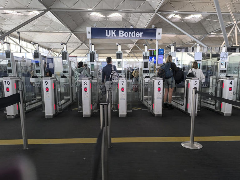 UK airport e-gates will open to children aged eight