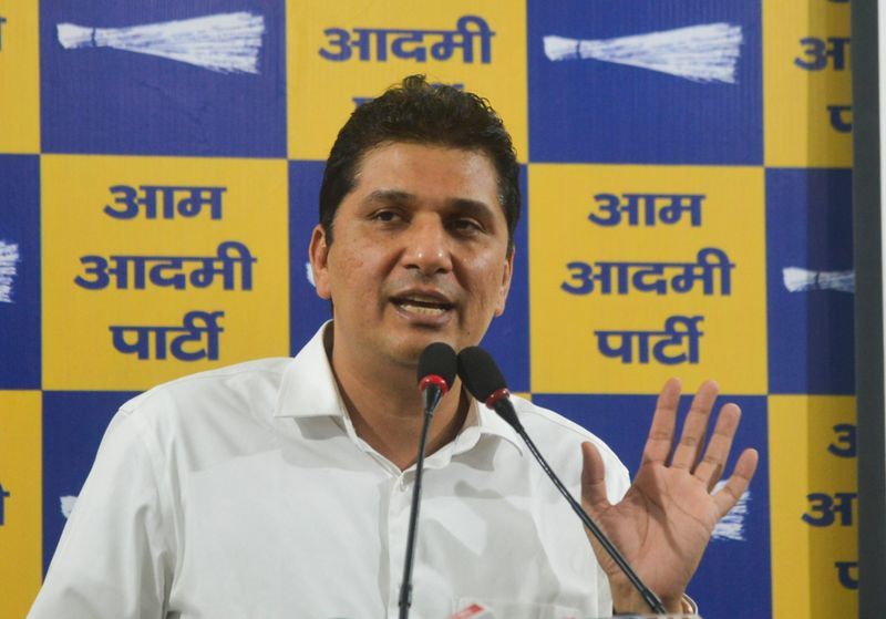 Another Nirbhaya incident: Opposition on gang-rape in sleeper bus in ...