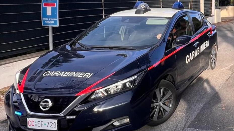 Rapina in villa a Forte dei Marmi, bottino da un milione di euro: i ...