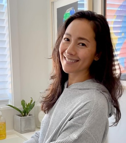 25 popular yoga influencers to follow in 2026