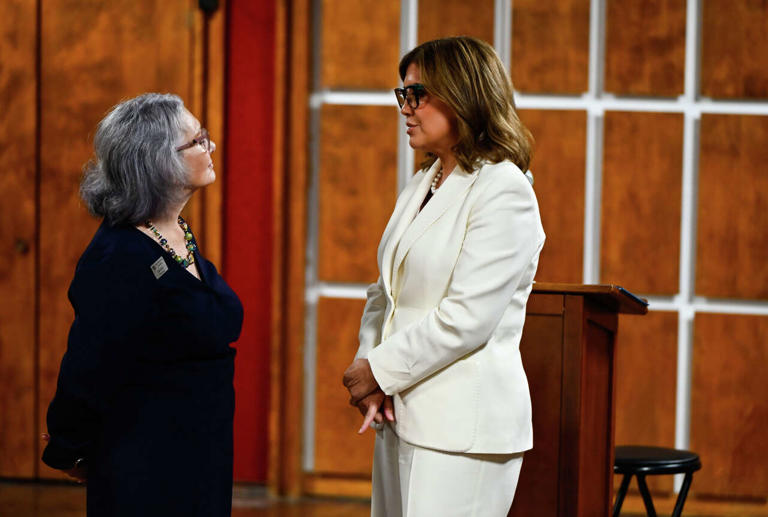 DA candidates in Democratic runoff clash over experience, case backlog