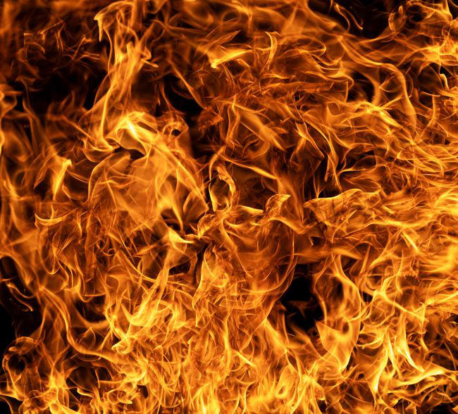 Fire at South Gate commercial building causes shelter-in-place order