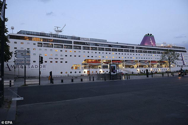 'Someone was sick on deck': Brits describe scenes on norovirus-hit ...