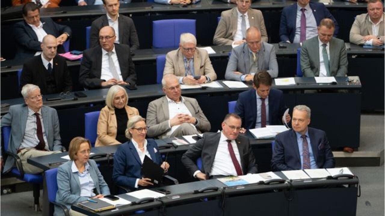 Leser streiten über Sinn und Folgen der AfD-Akademien