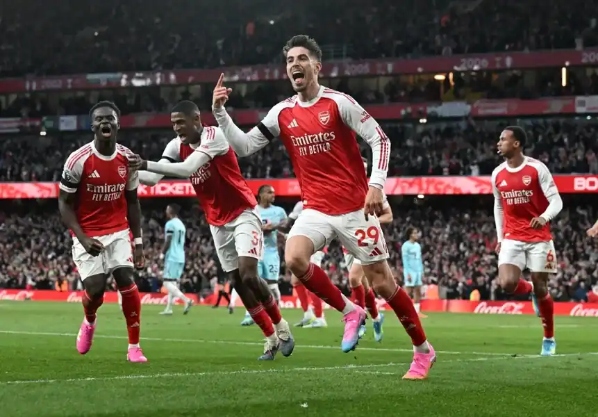 Arsenal pode conquistar a Premier League nesta terça-feira sem jogar