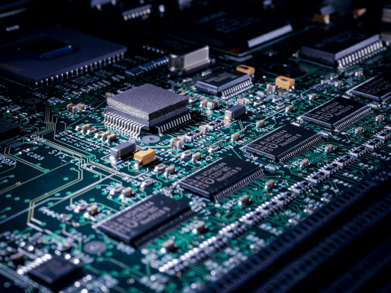 'Hardly cutting edge': This short-seller targets AI-memory stock that's ...