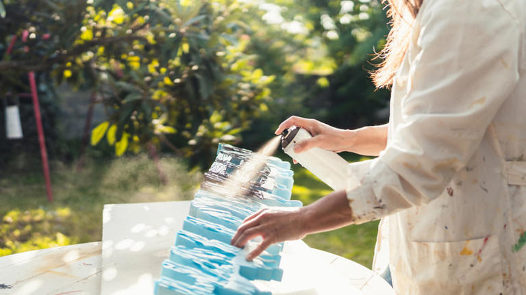 Everyone will be buying Dollar Tree fences when they see this outdoor DIY