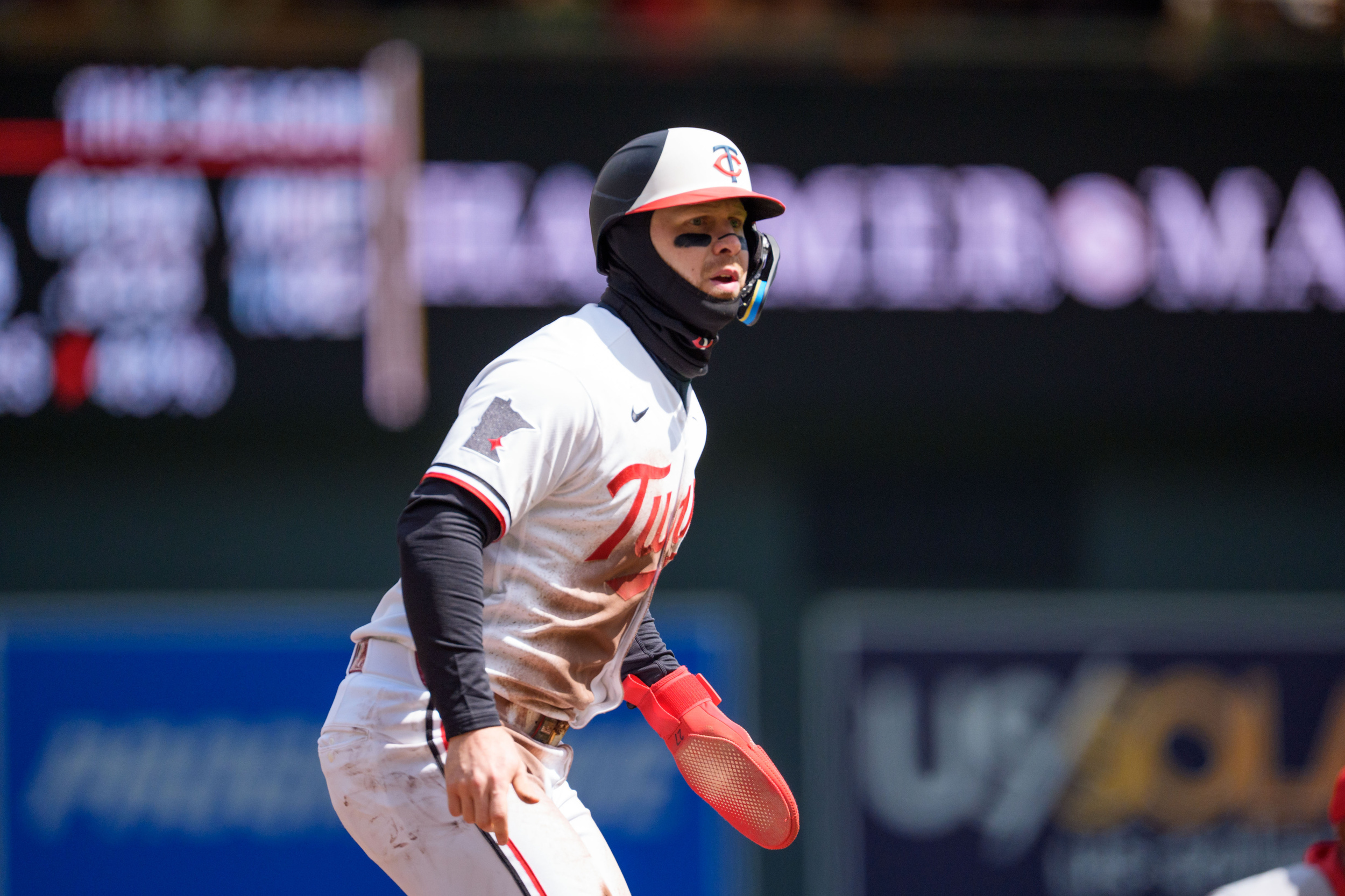 Ryan Jeffers diagnosed with hamate fracture