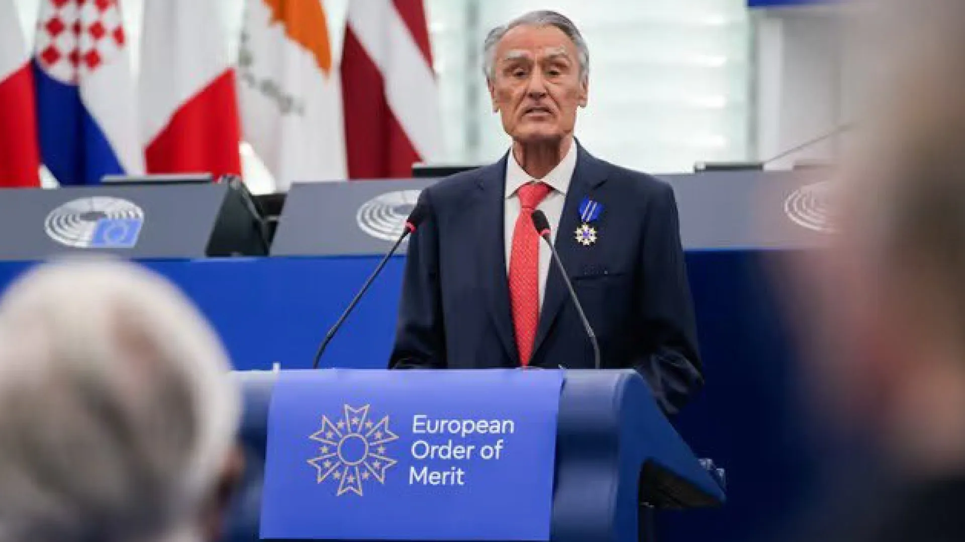 Montenegro assinala "honra" dada a Cavaco que "também prestigia Portugal"
