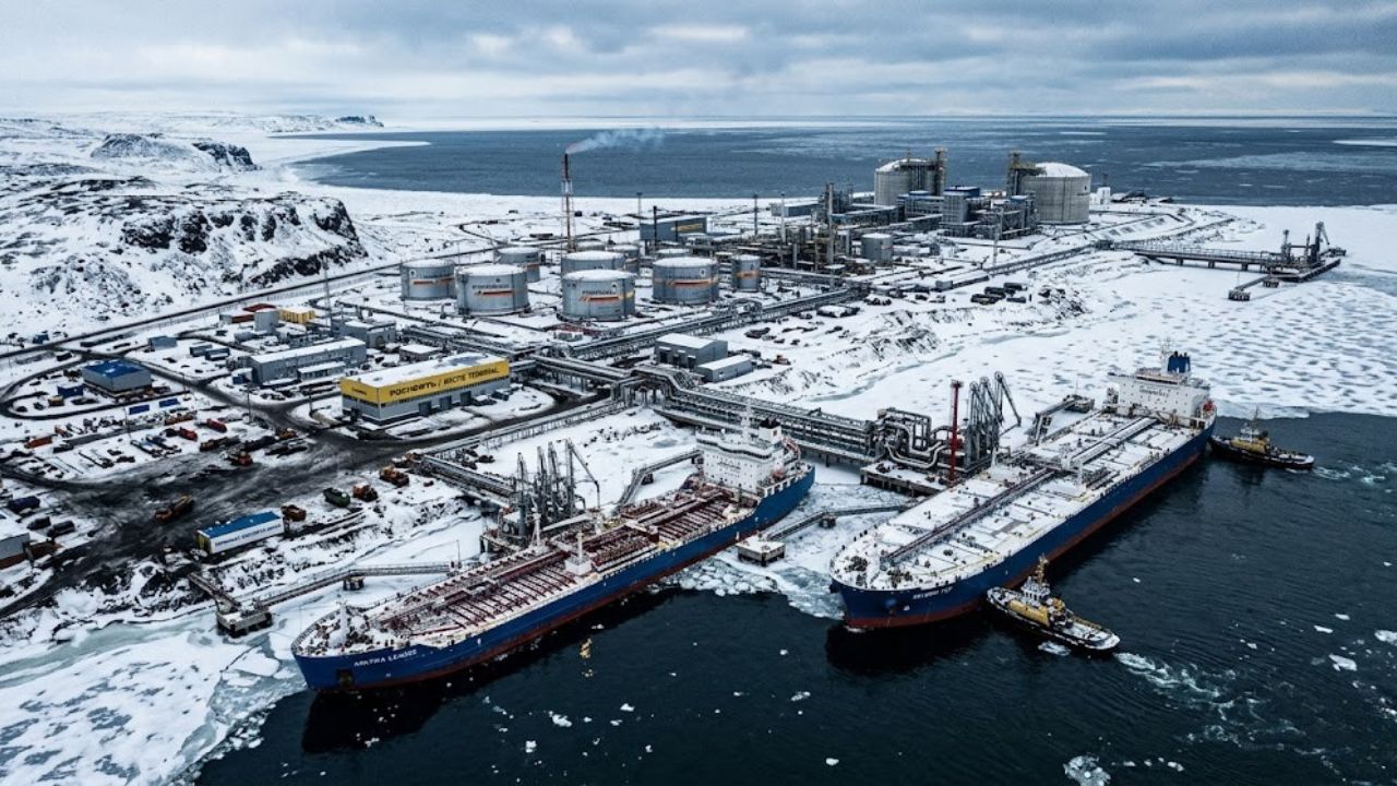 Trump secretly prolongs Russia oil sanctions exemption — second occurrence
