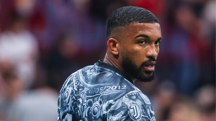 Man Utd transfer news today: Midfielder signing close as Anderson ...