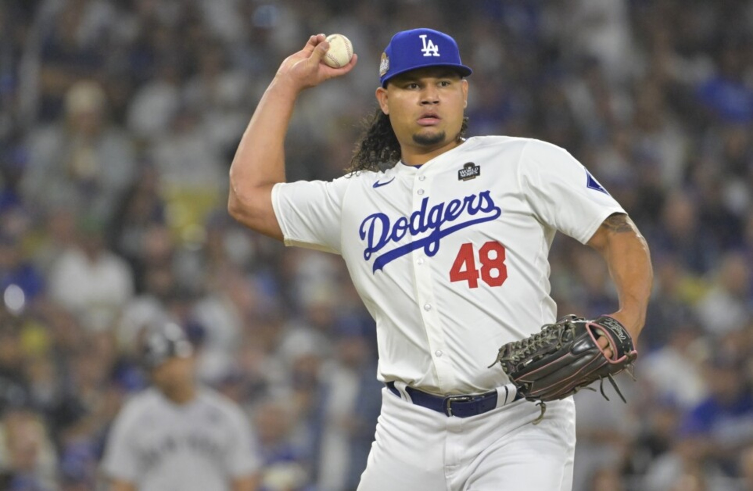 Brusdar Graterol 'potentially' undergoing back surgery