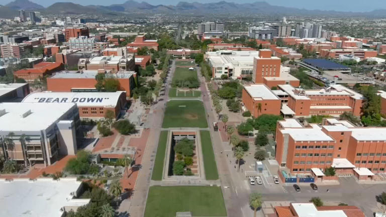 U of A graduates among students to boo pep talks on AI at college ...