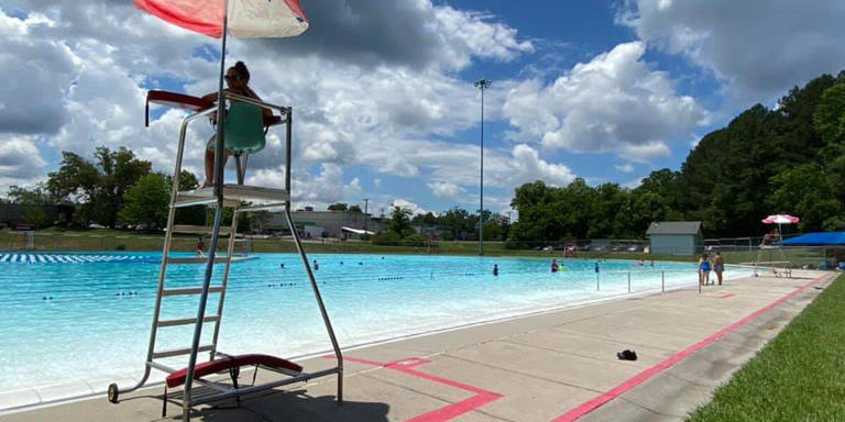 Oak Ridge pool to require online tickets to reduce attendance and ...