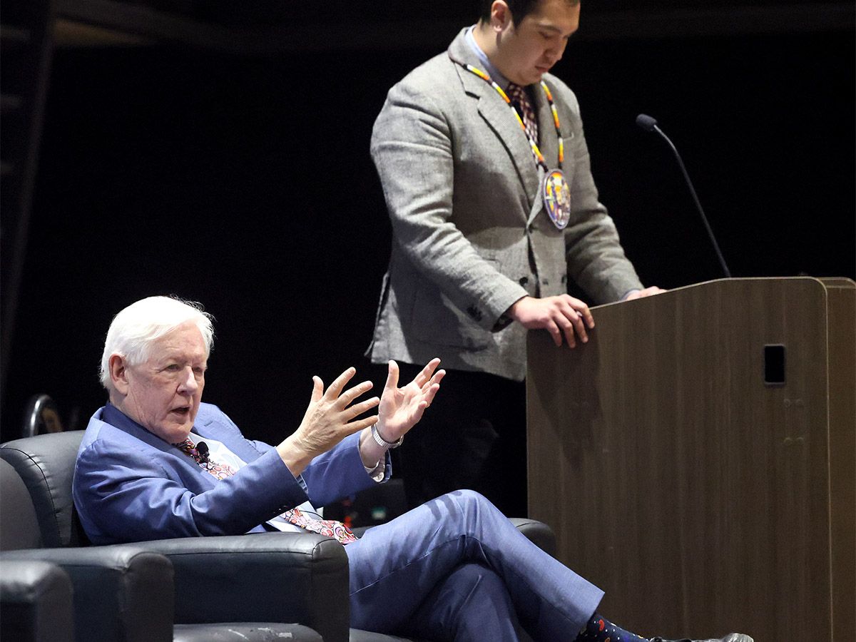 Former UN ambassador Bob Rae talks pipeline approvals, separatism and ...
